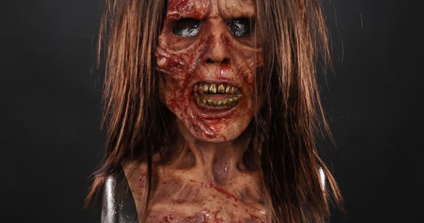 IN STOCK - Female Zombie