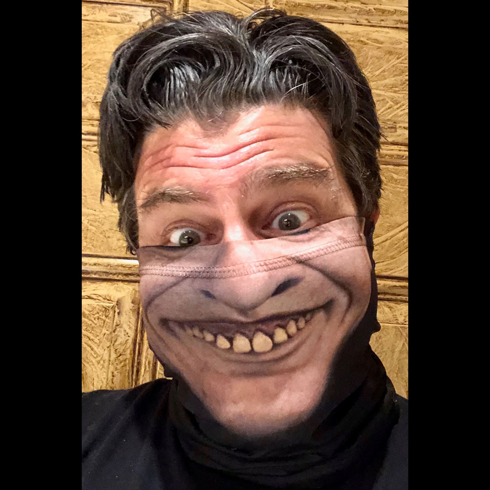 Pinhead Cloth Face Mask